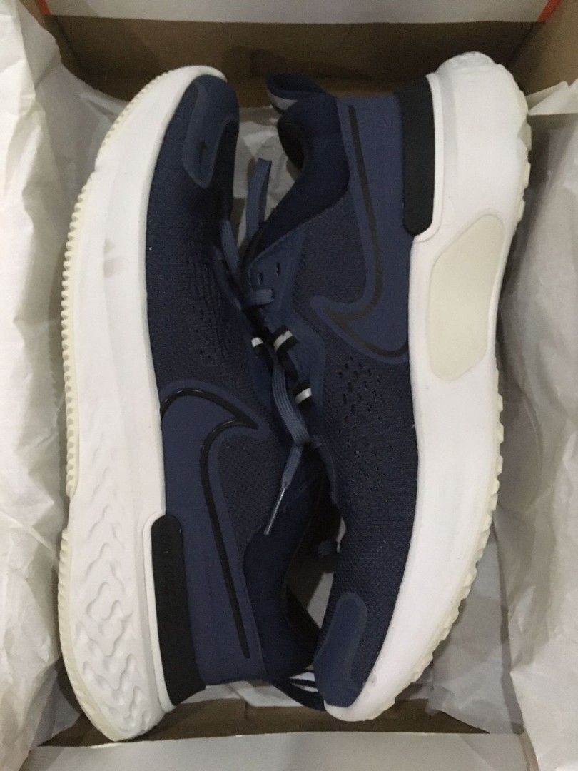 Nike react miller 2 size 42, Fesyen Pria, Sepatu , Sneakers di Carousell
