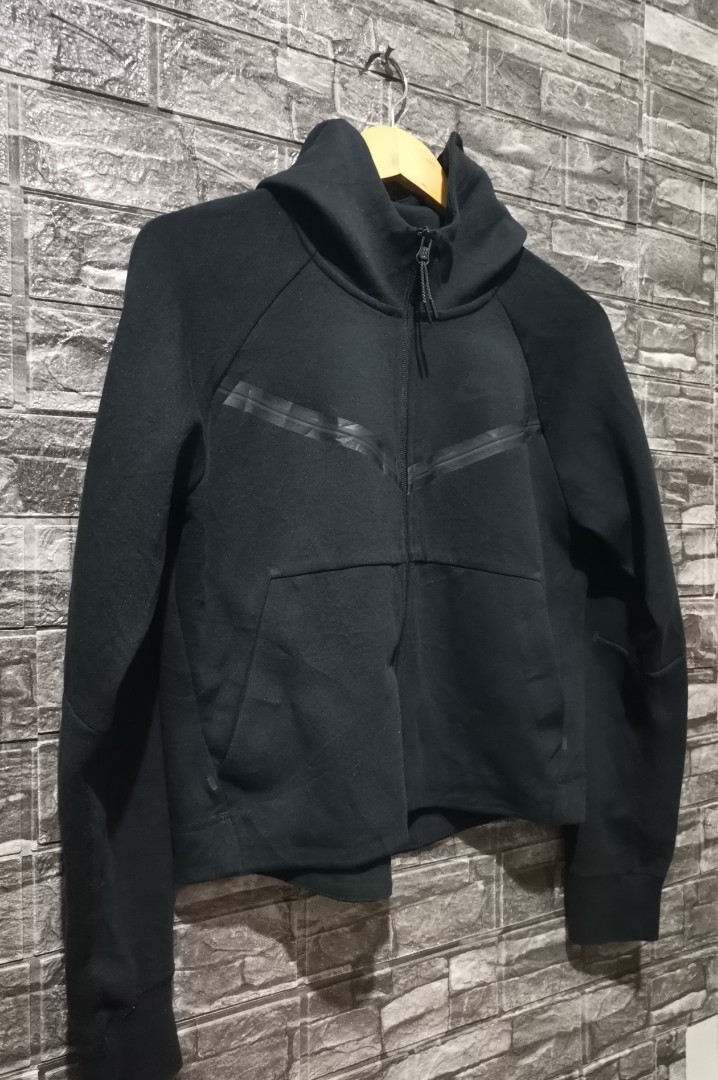 Nike tech fleece, Women's Fashion, Coats, Jackets and Outerwear on ...