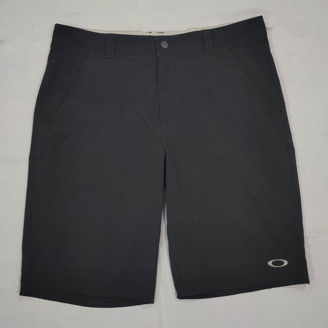 Oakley Regular Fit Short, Men's Fashion, Bottoms, Shorts on Carousell