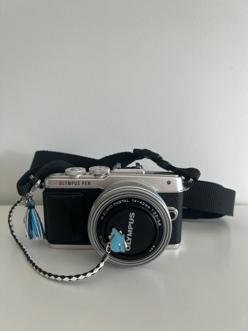 Olympus Pen EPL7 with kit lens, Photography, Cameras on Carousell