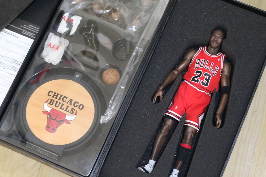 Original Enterbay Michael Jordan 1/6 scale, Hobbies & Toys, Memorabilia & Collectibles, Vintage ...