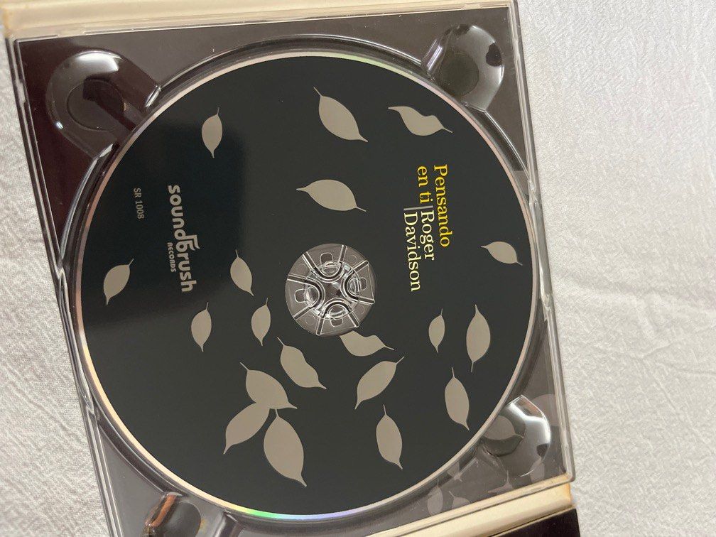 Pensando en ti Roger Davidson 經典懷舊CD, 興趣及遊戲, 音樂樂器 & 配件, 音樂與媒體 - CD 及 ...