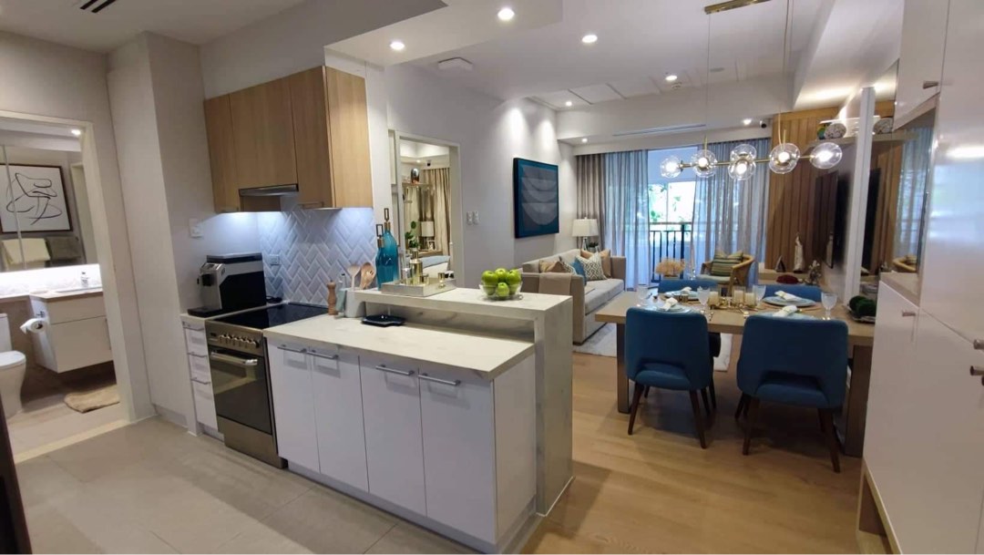 Rockwell Nepo! Pre-selling units. Invest now! With terms available ...