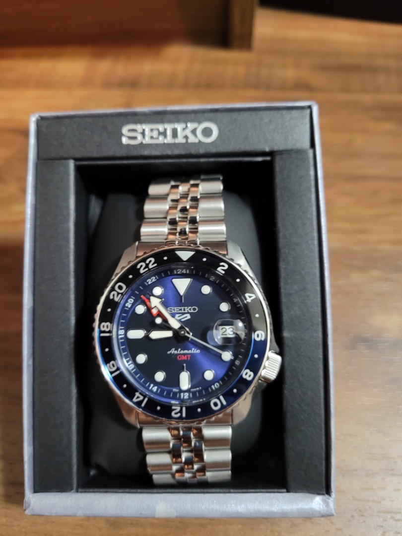 Seiko 5 sports GMT SSK003 Batman, Men's Fashion, Watches & Accessories ...