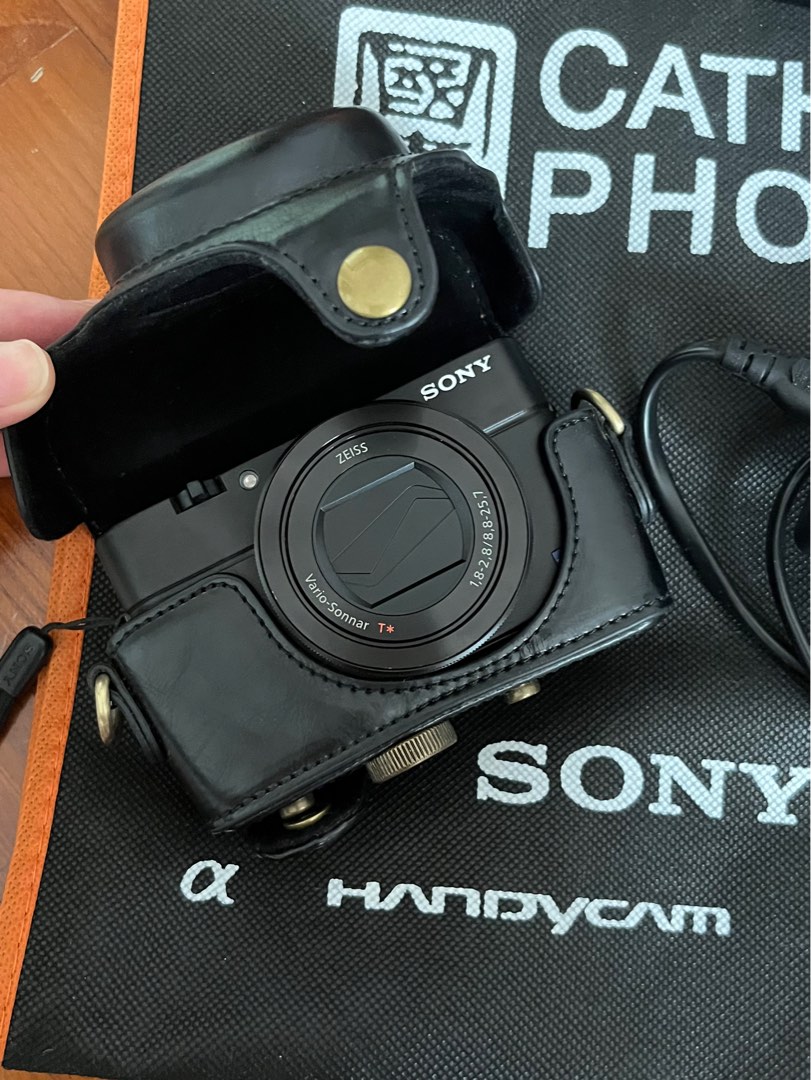 SONY RX100M3 camera, Photography, Cameras on Carousell