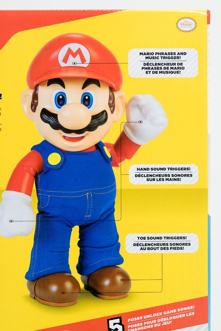 Super Mario: It's A Me Mario! Talking and Posable Mario Collectible ...