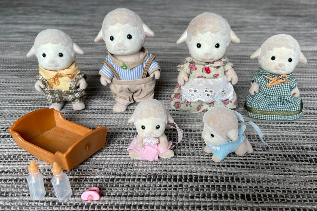 Sylvanian Families Dale Sheep Family, Hobbies & Toys, Toys & Games on ...