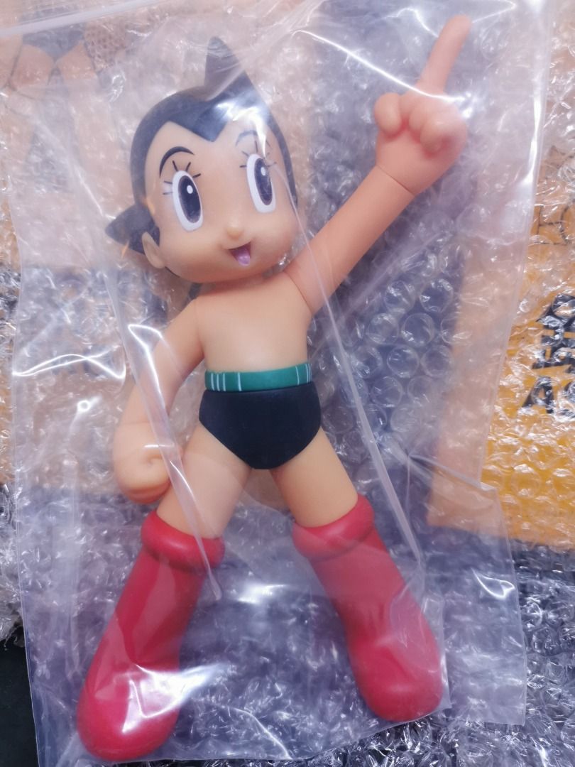 TOKYO TOYS VINYL/SOFUBI - Astro Boy Tetsuwan Atom - HOPE VERSION (Pointing Pose) (210mm ...