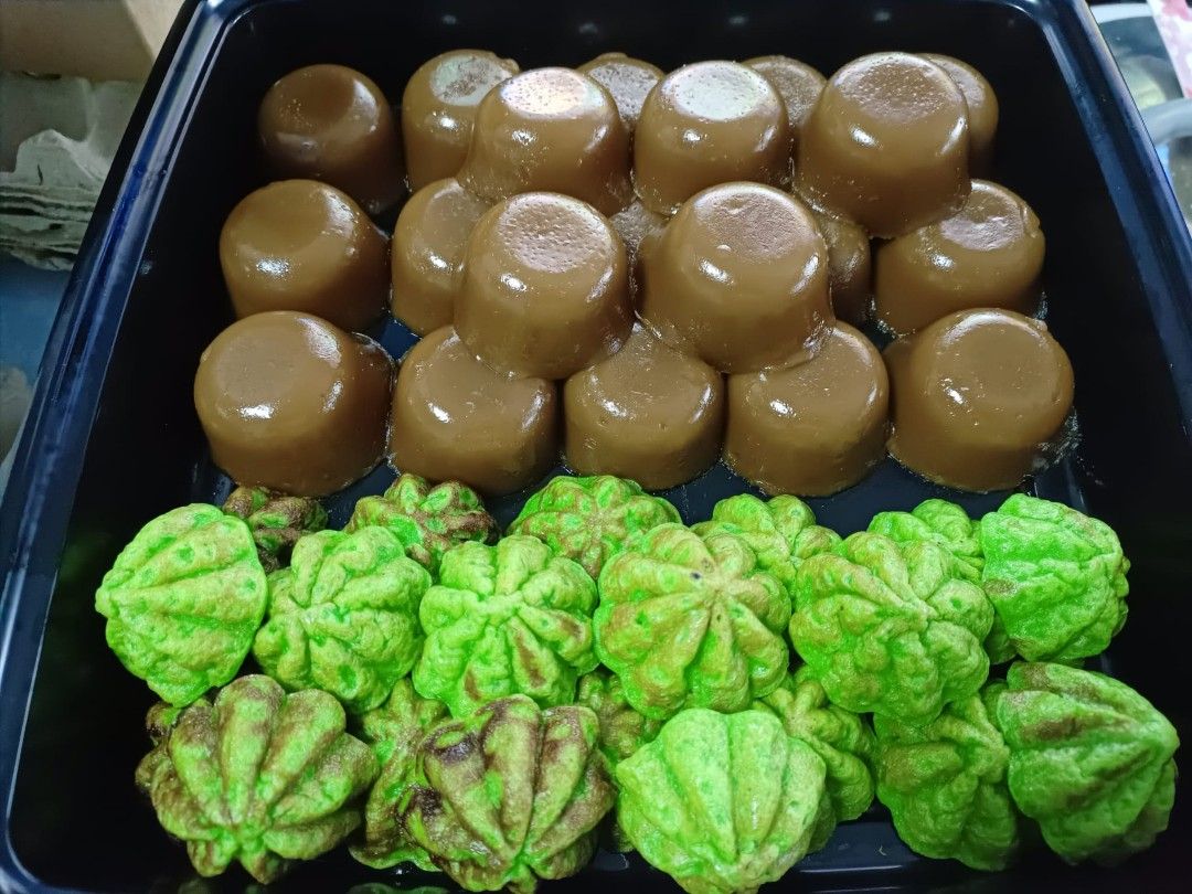 Traditional kuih kuih, Food & Drinks, Homemade Bakes on Carousell