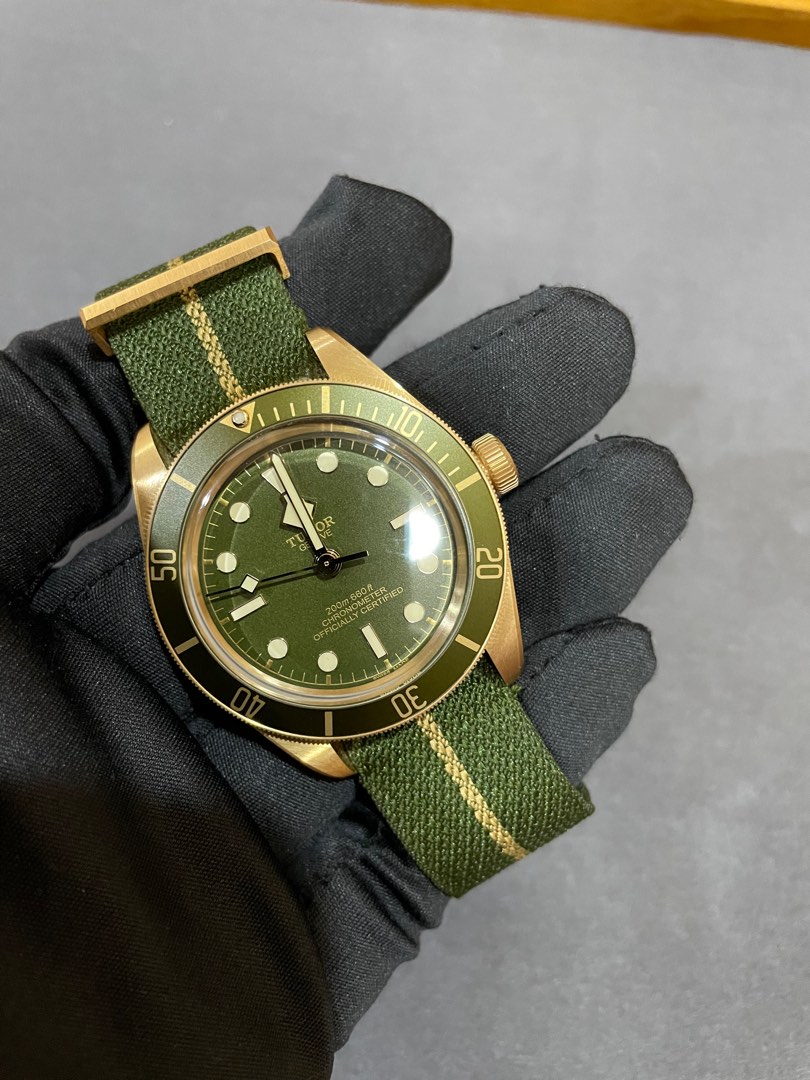 Tudor bb58 18k gold, Luxury, Watches on Carousell