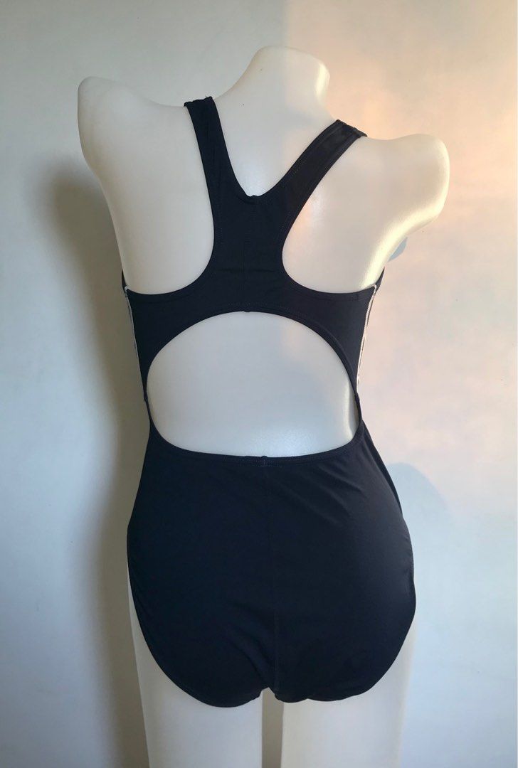 TYR swimsuit, Women's Fashion, Swimwear, Bikinis & Swimsuits on Carousell