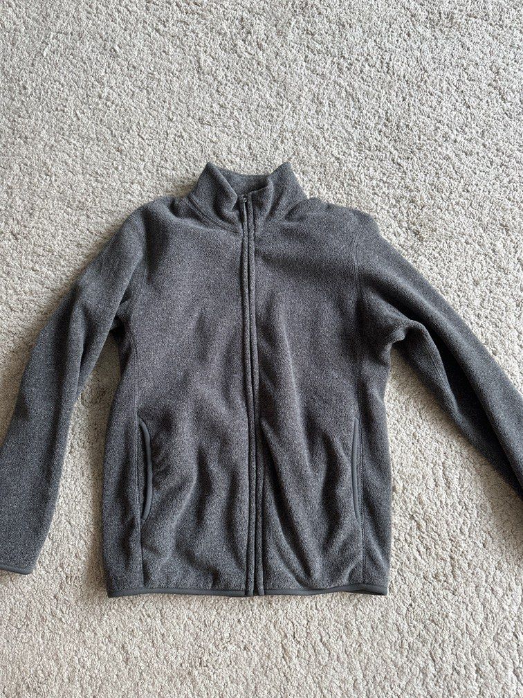 Uniqlo fleece Jacket, Men's Fashion, Coats, Jackets and Outerwear on ...