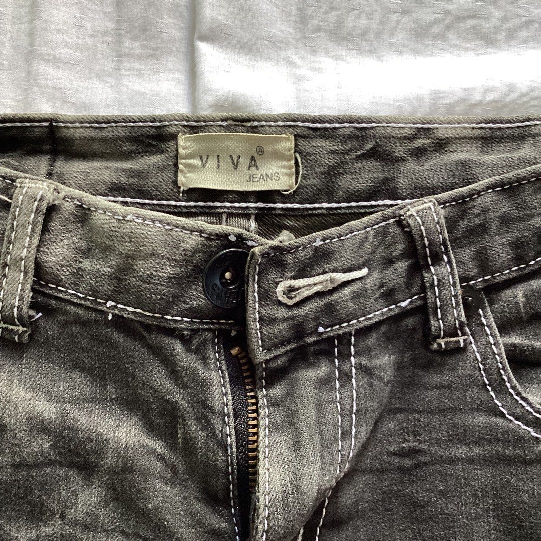 Viva Jeans Ripped Pants, Women's Fashion, Bottoms, Jeans on Carousell