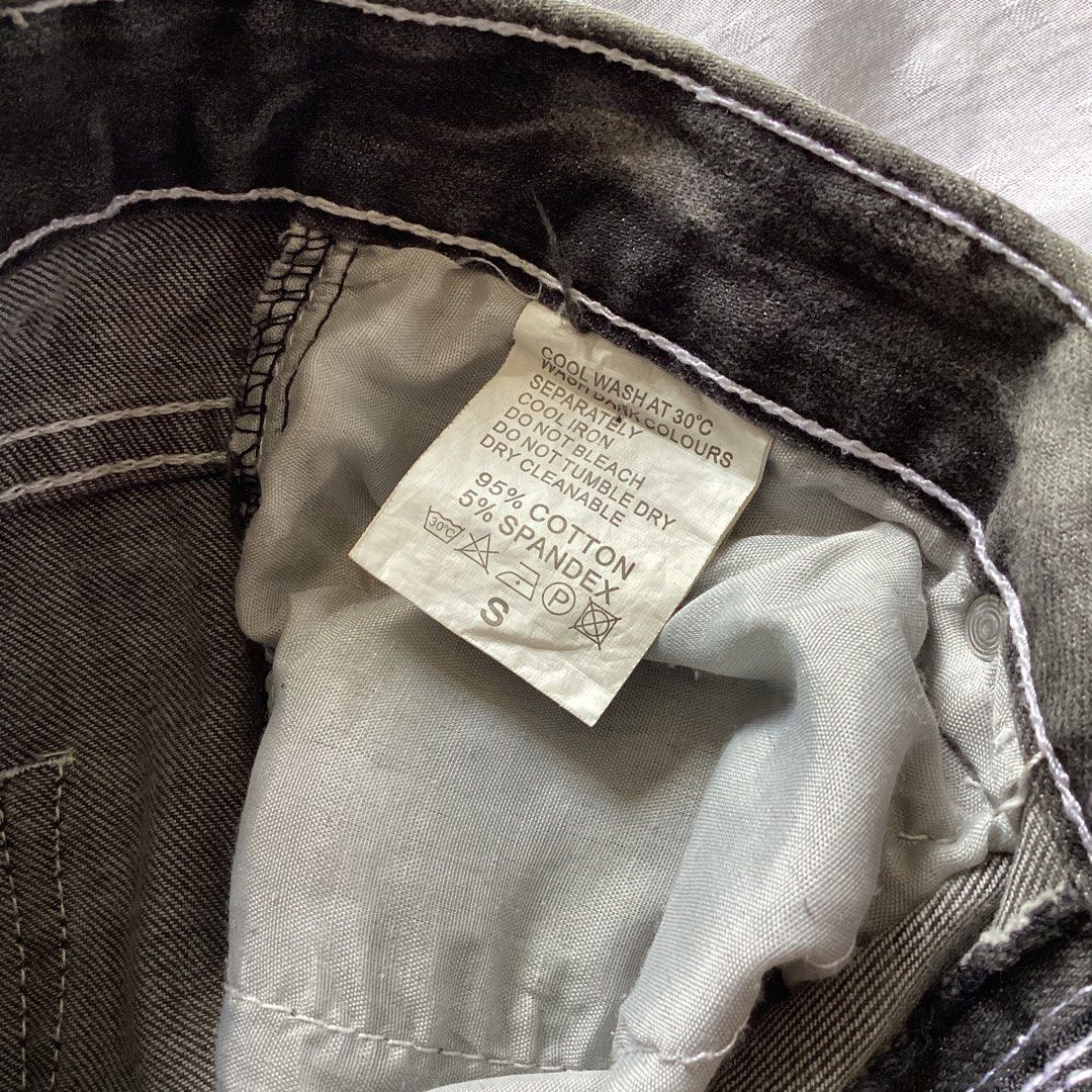 Viva Jeans Ripped Pants, Women's Fashion, Bottoms, Jeans on Carousell