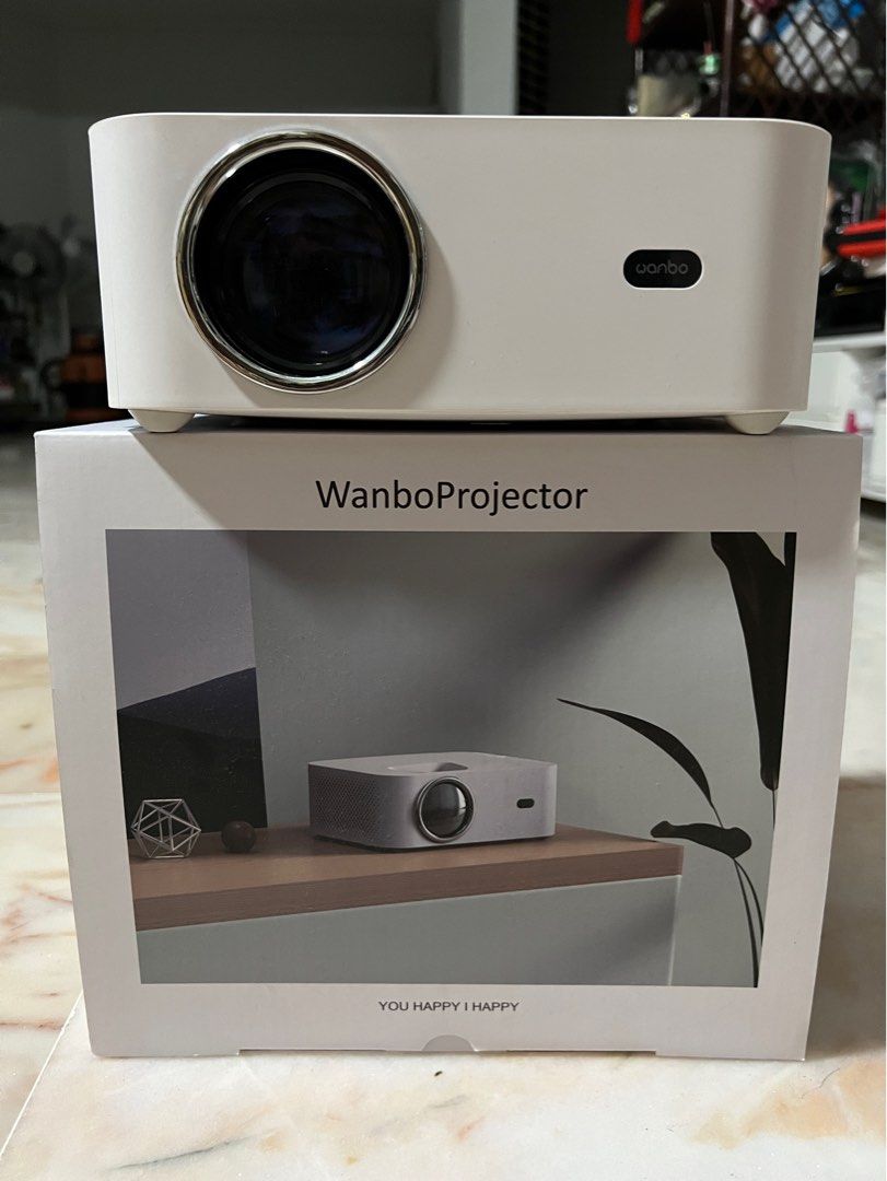 Wanbo X1 Pro Projector with tripod, TV & Home Appliances, TV ...