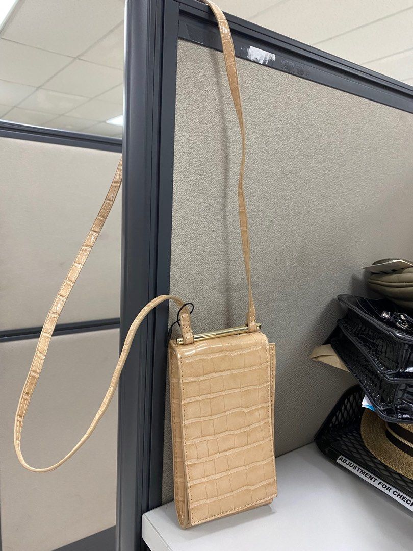 ZARA phone bag, Women's Fashion, Bags & Wallets, Purses & Pouches on ...