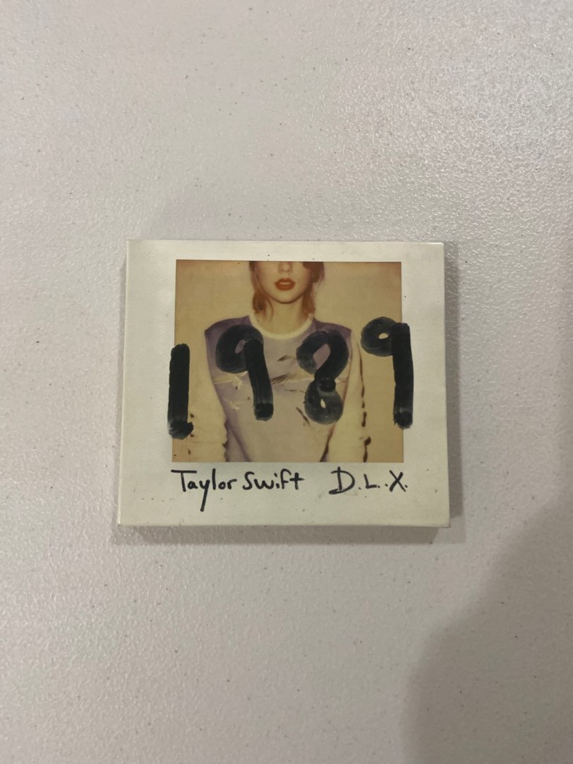1989 DLX Taylor Swift CD, Hobbies & Toys, Music & Media, CDs & DVDs on ...