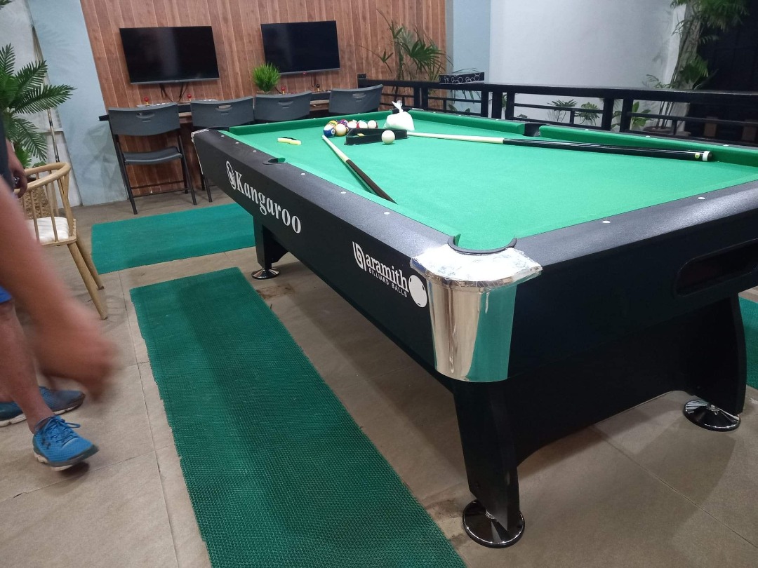 4X8 JUNIOR KANGAROO BILLIARDS TABLE, Sports Equipment, Sports & Games ...