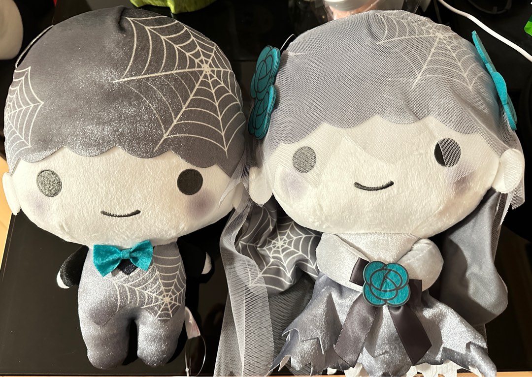 全新 2022 Sanrio Ghost Wedding Twin Stars 公仔 一對, 興趣及遊戲, 玩具 & 遊戲類 - Carousell