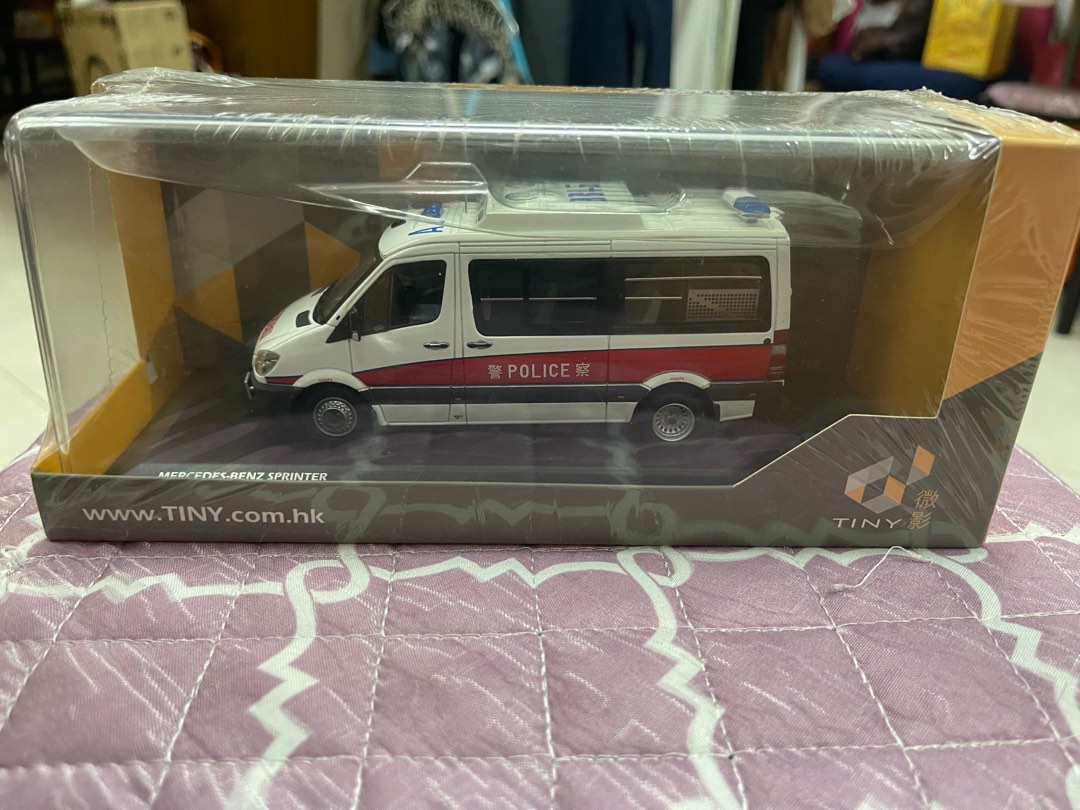 全新 tiny am9845 1:43 警車 警察 衝鋒車, 興趣及遊戲, 玩具 & 遊戲類 - Carousell