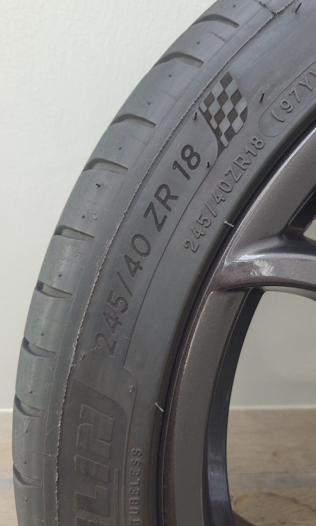 Alfa Romeo 18" Signature 5-Horseshoe Alloy Rims Wheels, Car Accessories ...