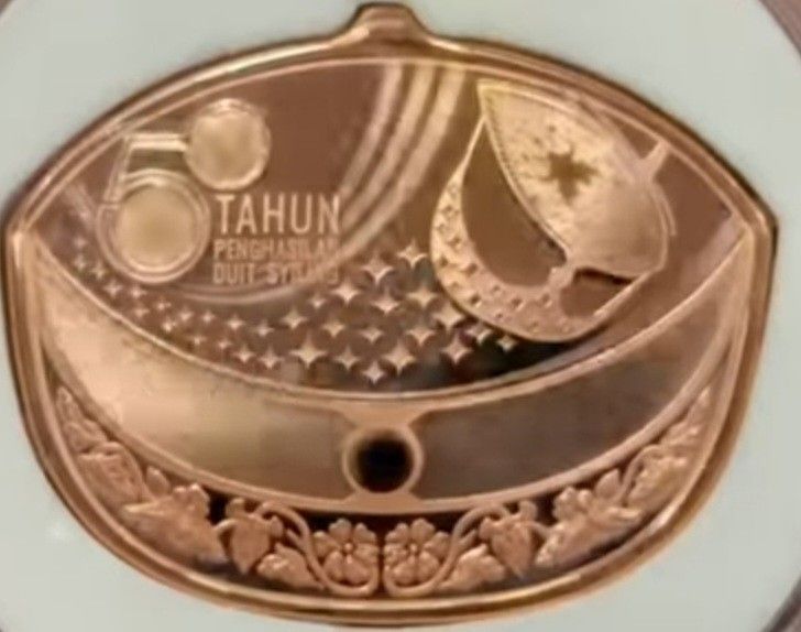 BNM 2022 Commemorative Coin, Hobbies & Toys, Collectibles & Memorabilia ...