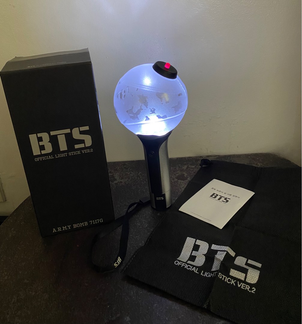 BTS Lightstick Ver 2, Hobbies & Toys, Memorabilia & Collectibles, K ...