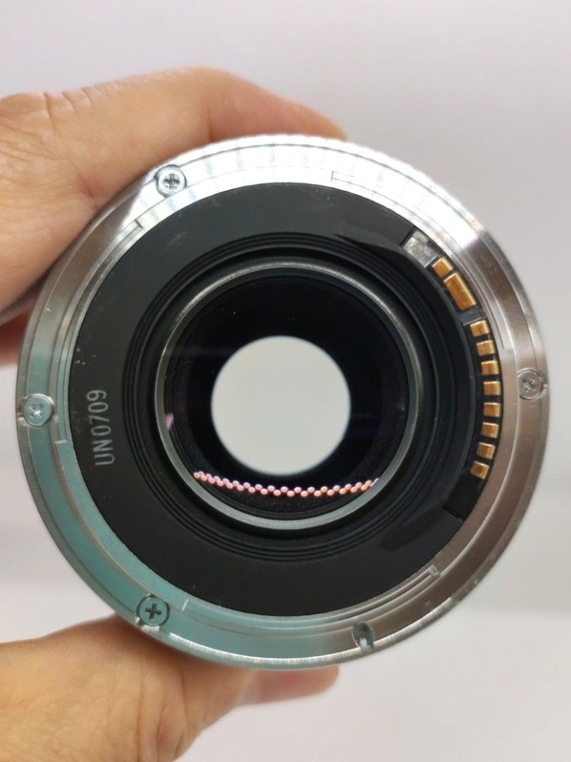 Canon EF 50mm f2.5 Macro lens., Photography, Lens & Kits on Carousell
