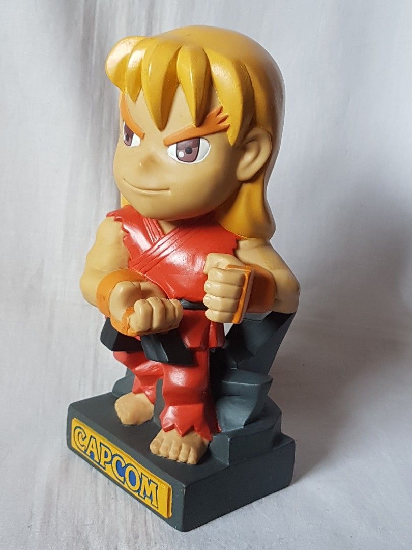 Capcom Street Fighter Coin Bank Money Box, Hobbies & Toys, Memorabilia ...