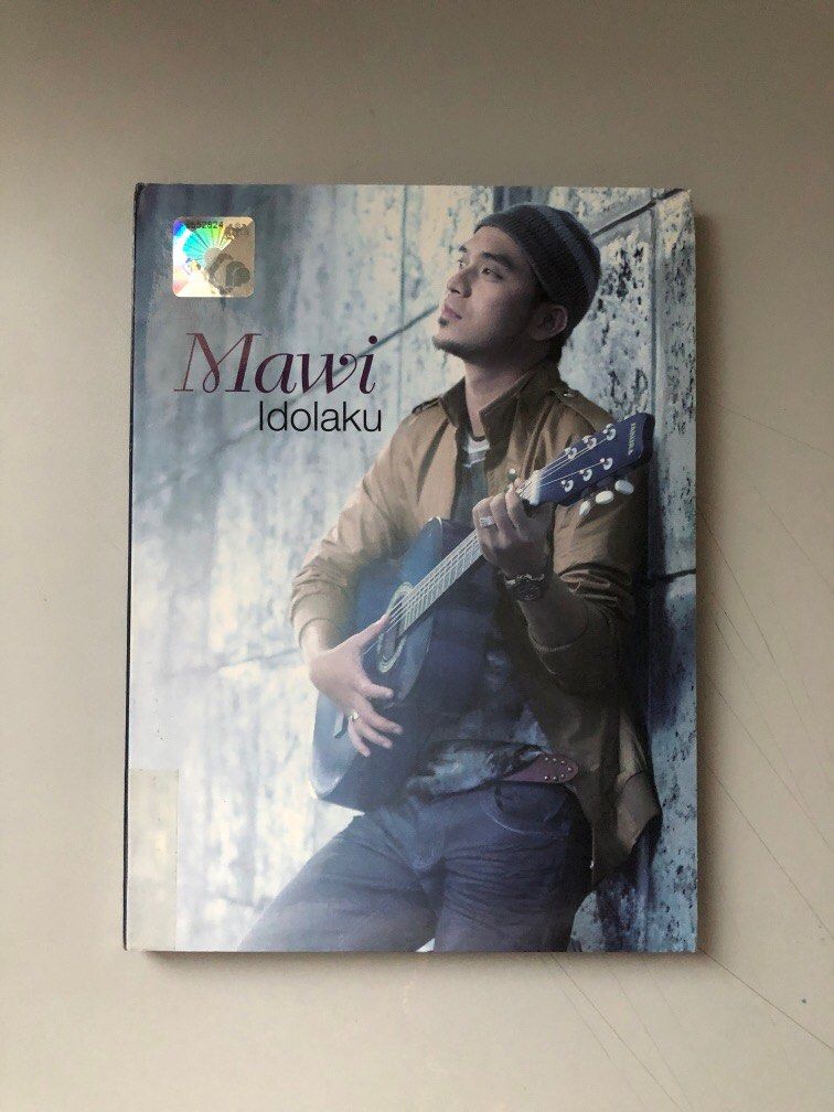 CD Mawi - Idolaku, Hobbies & Toys, Music & Media, CDs & DVDs on Carousell