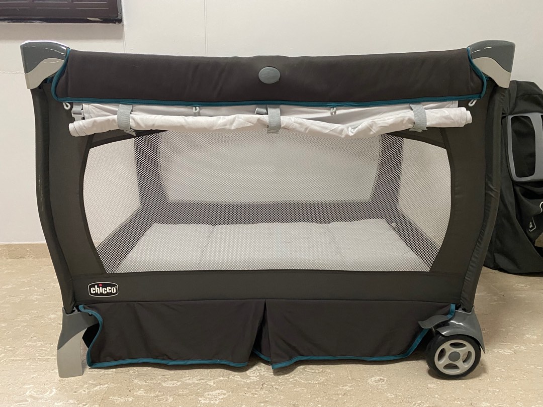 Chicco Lullaby playyard, Babies & Kids, Baby Nursery & Kids Furniture ...