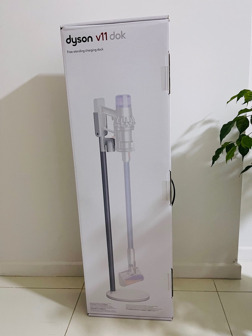 Dyson V11 Dok, TV & Home Appliances, Vacuum Cleaner & Housekeeping on ...