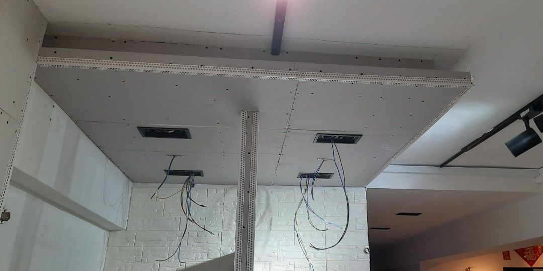 False ceiling / drywall / L - Box / gypsum spatula/ stretch ceiling ...