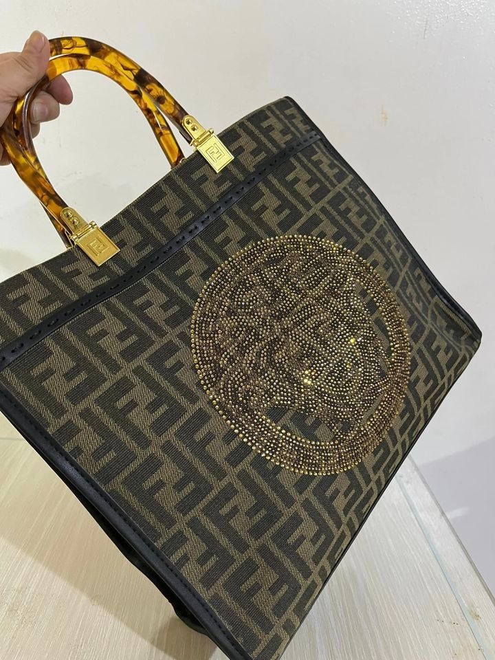 Fendi Tote Bag, Luxury, Bags & Wallets on Carousell