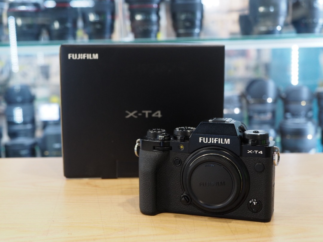 Fujifilm X-T4 / XT4, 攝影器材, 相機 - Carousell