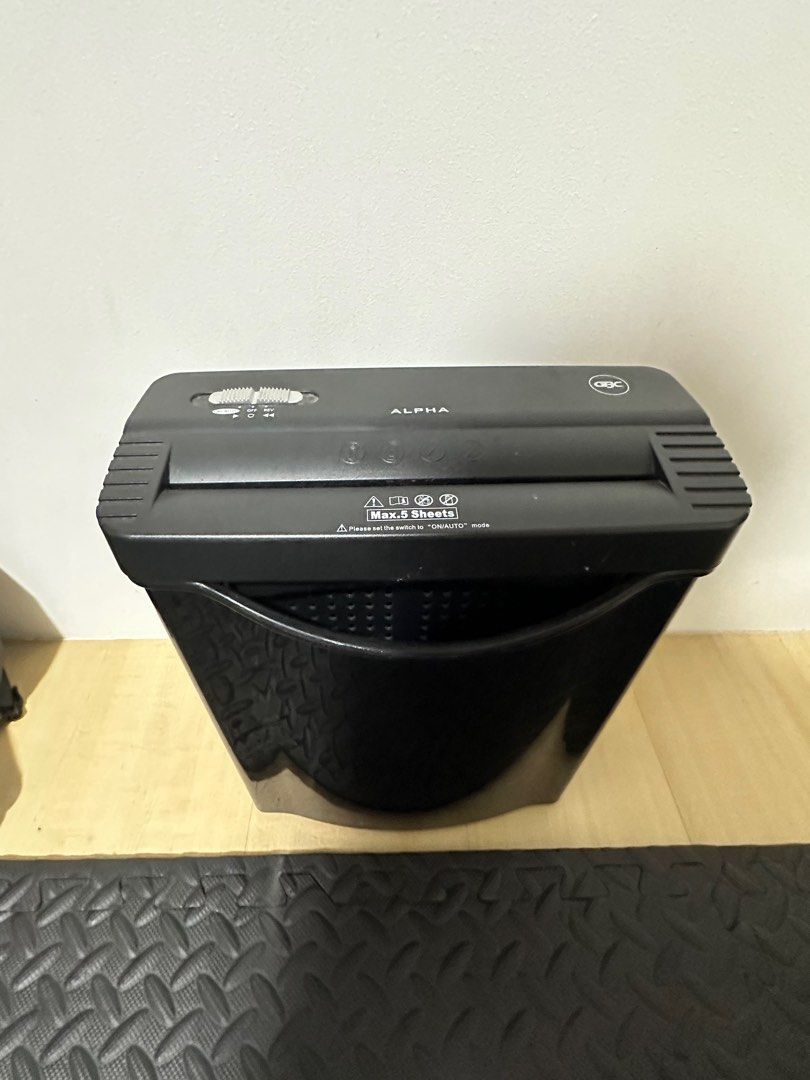 GBC Alpha paper shredder, Computers & Tech, Printers, Scanners ...