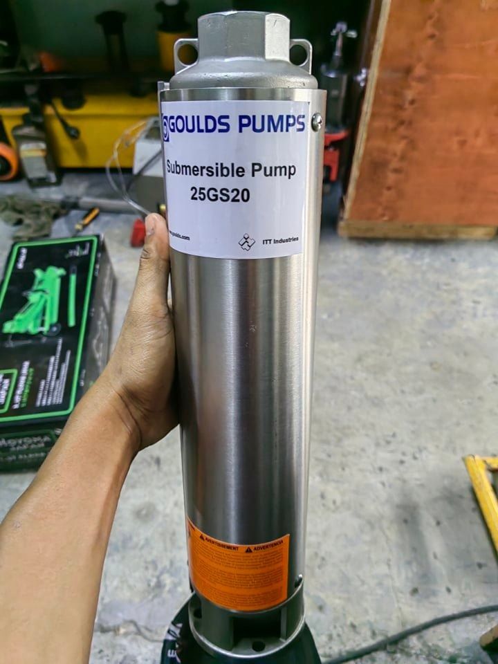 GOULDS Submersible Pump (2HP), Commercial & Industrial, Industrial ...