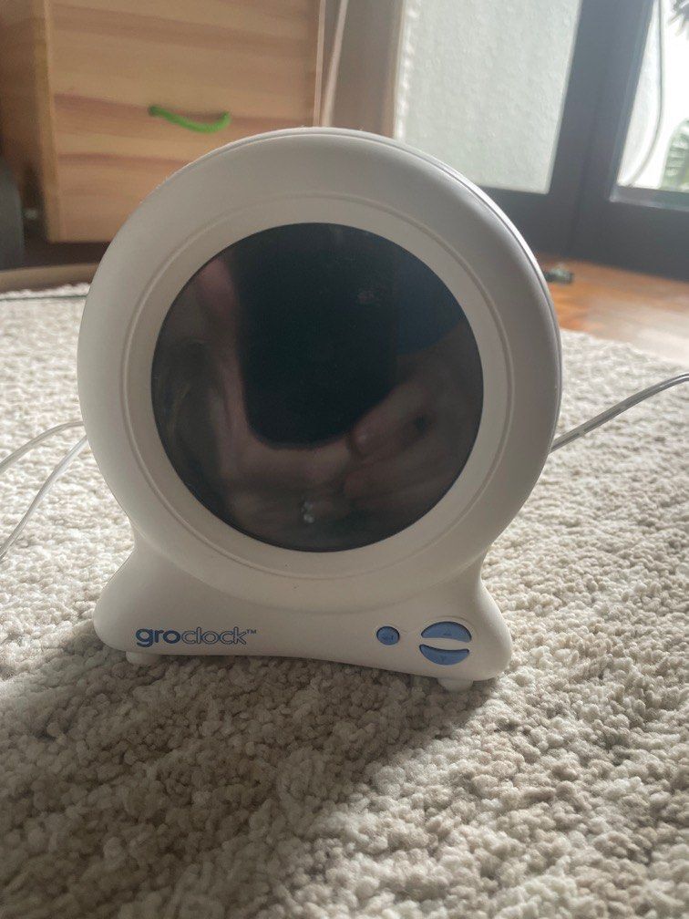 GRO clock, Babies & Kids, Baby Monitors on Carousell