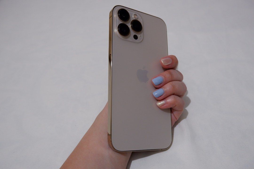 iPhone 13 Pro Max Gold 256GB Factory Unlocked, Mobile Phones & Gadgets ...