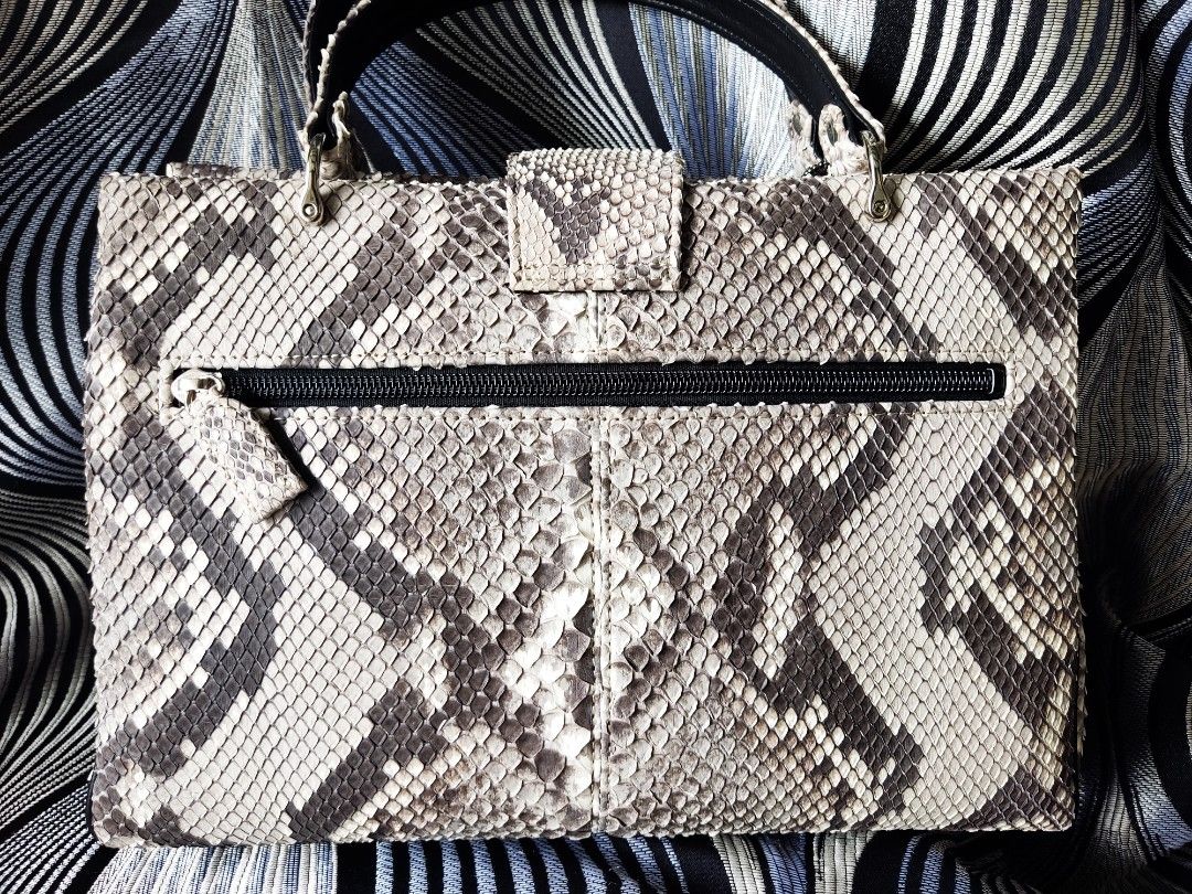 JRA Python Genuine Snake Skin, Luxury, Bags & Wallets on Carousell