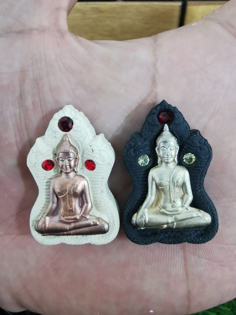 Khun Paen Lang Butterfly - Kruba Krissana Wat Arsom, Hobbies & Toys ...