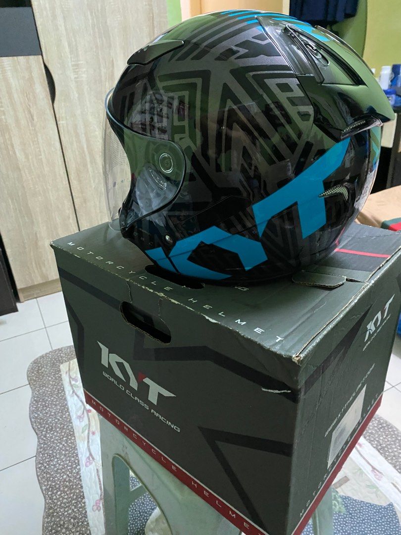 KYT HELLCAT HELMET (negotiable), Motorbikes on Carousell
