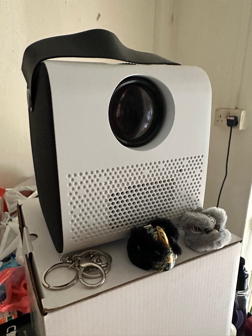 LUMOS RAY PROJECTOR, TV & Home Appliances, TV & Entertainment ...
