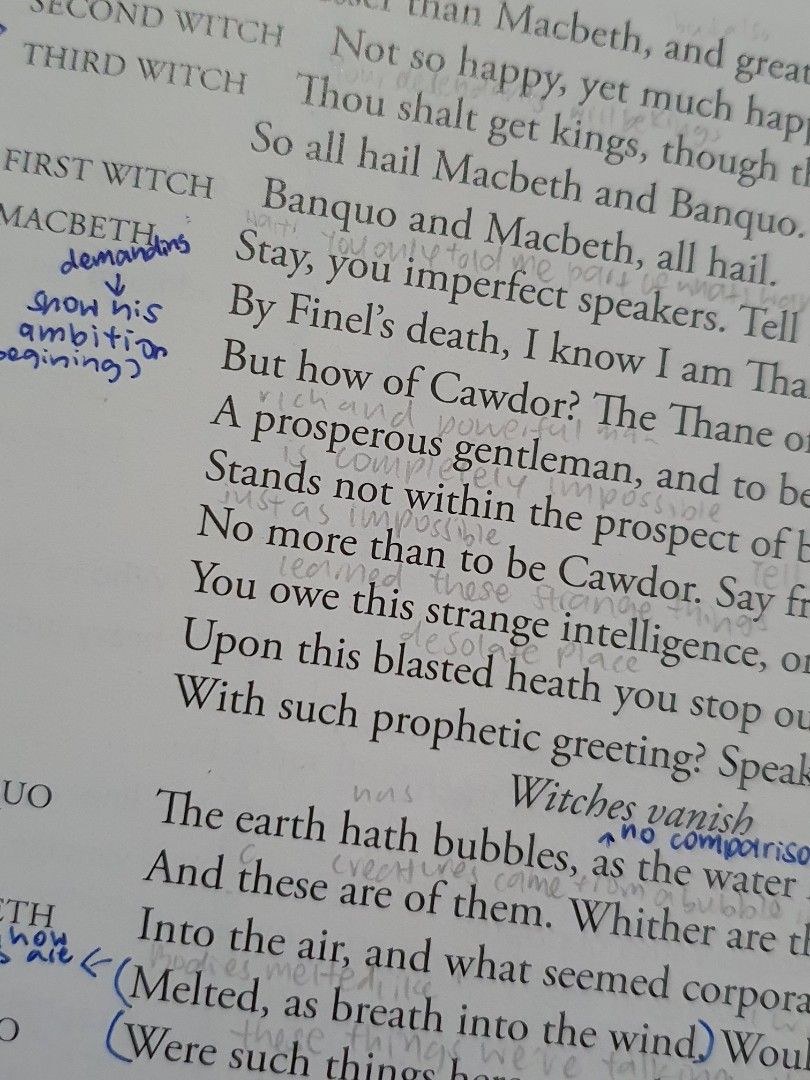 Macbeth (with notes and translations), Hobbies & Toys, Books ...