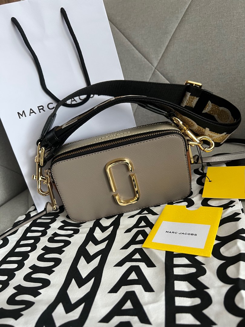 MARC JACOBS - The Snapshot in Gray, Luxury, Bags & Wallets on Carousell