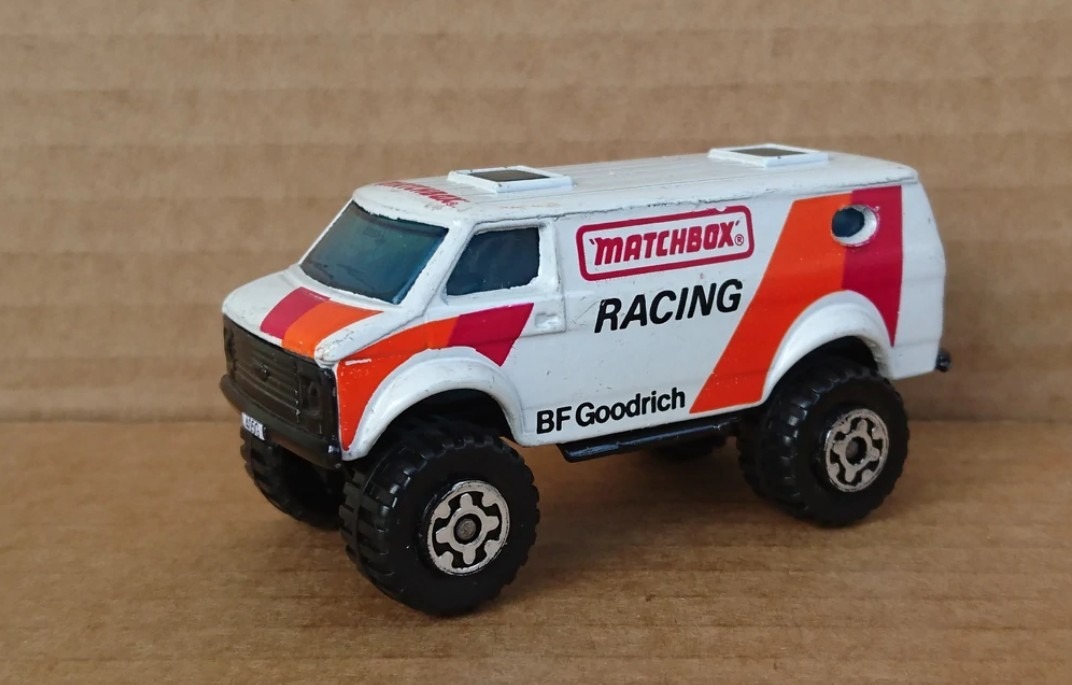 MATCHBOX 4X4 Chevy Van, Hobbies & Toys, Toys & Games on Carousell