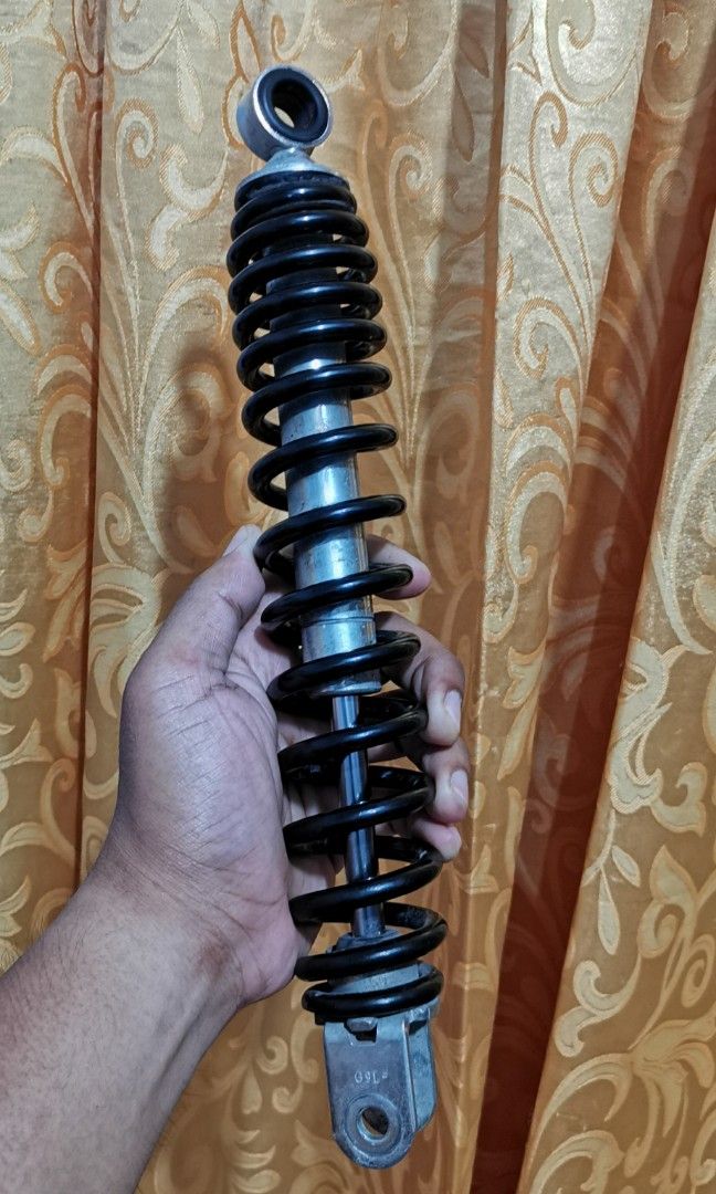 Mio soul i 125 stock rear shock, Motorbikes, Motorbike Parts ...