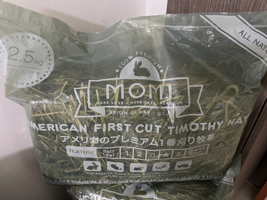 momi first cut timothy hay (2.5kg), Pet Supplies, Pet Food on Carousell