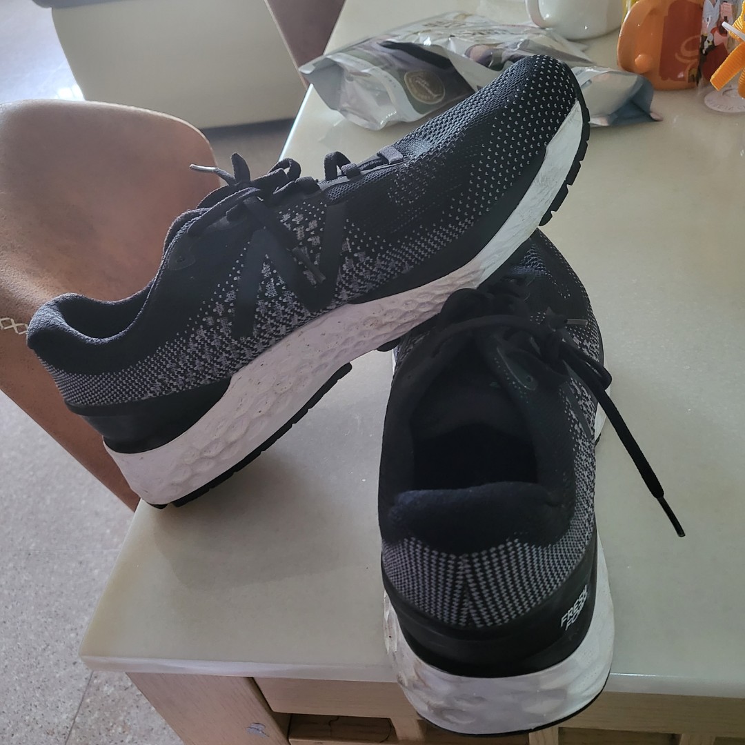 New Balance US10, Men's Fashion, Footwear, Casual shoes on Carousell