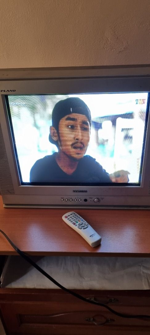 Old Samsung CRT TV CS-21K3S Plano, TV & Home Appliances, TV ...